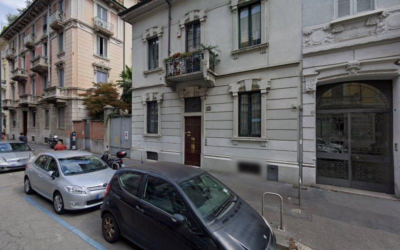 Tozzi Spadoni Laura Maria Anna - Milano - Sartist